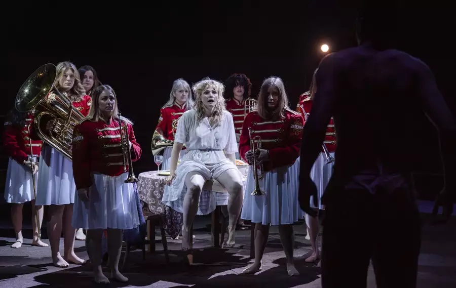 Robin/Red/Breast | Opening Night